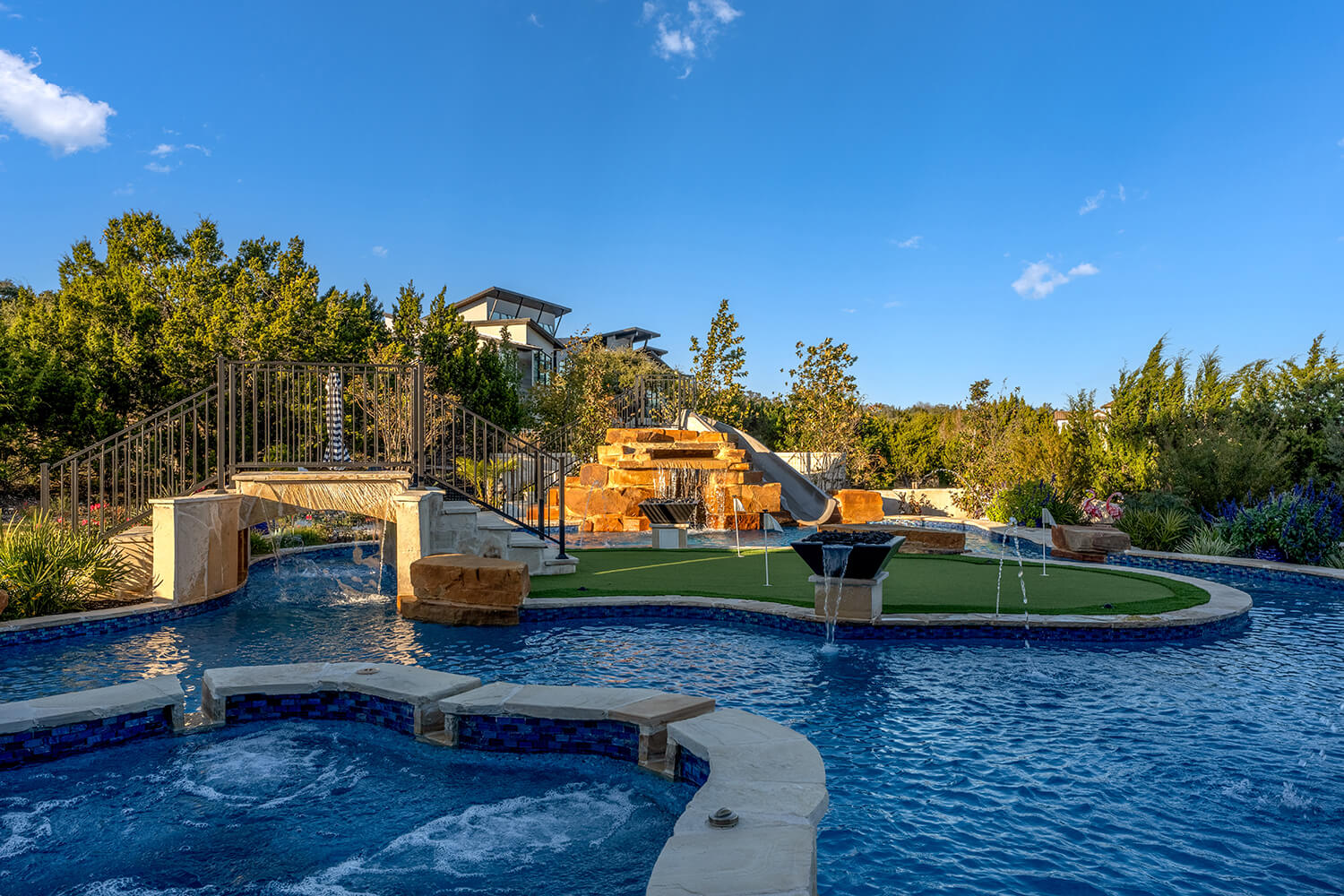 The Clubs Drive - Keith Zars Pools